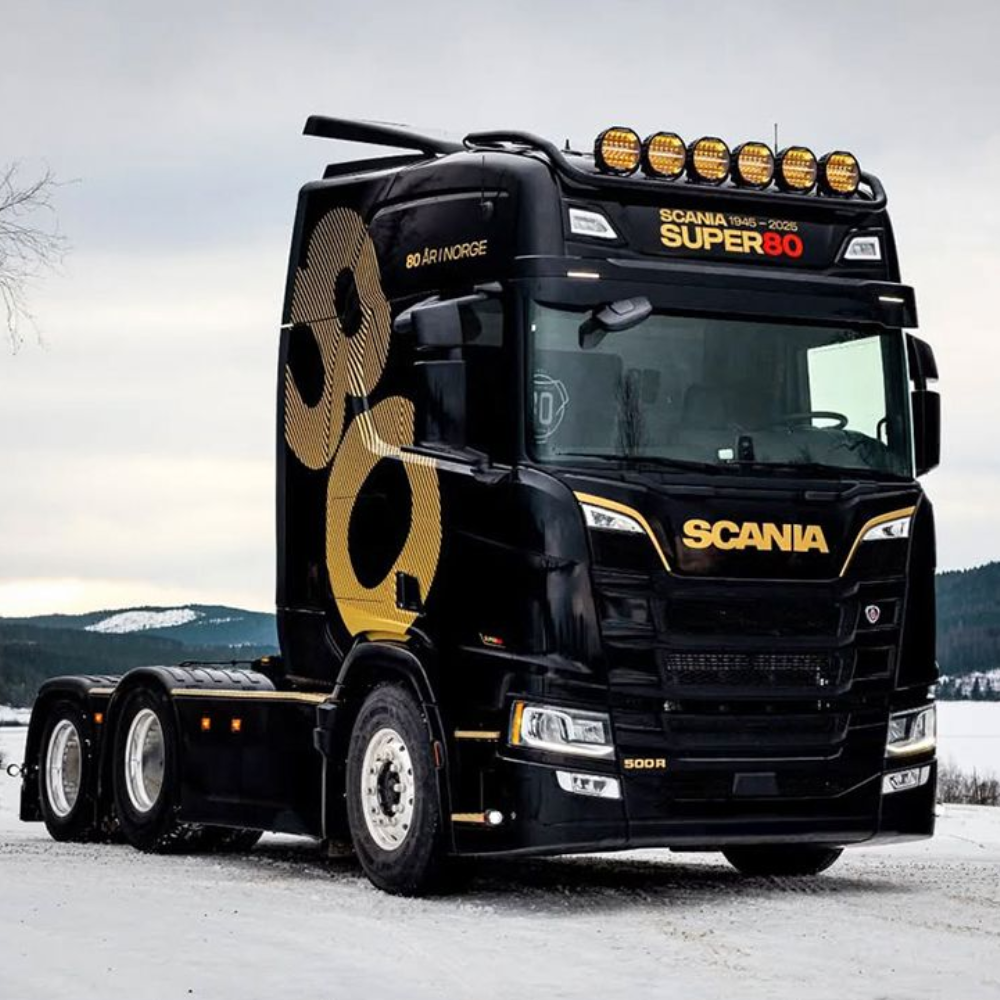 Lazer Lamps Sentinel 9" Highline Gen2 LED Driving Light With Position Light & Beacon (NEW MODEL ...